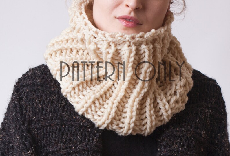 Knitting Pattern of Cozy Cowl in Wool Alpaca Yarn Soft - Etsy