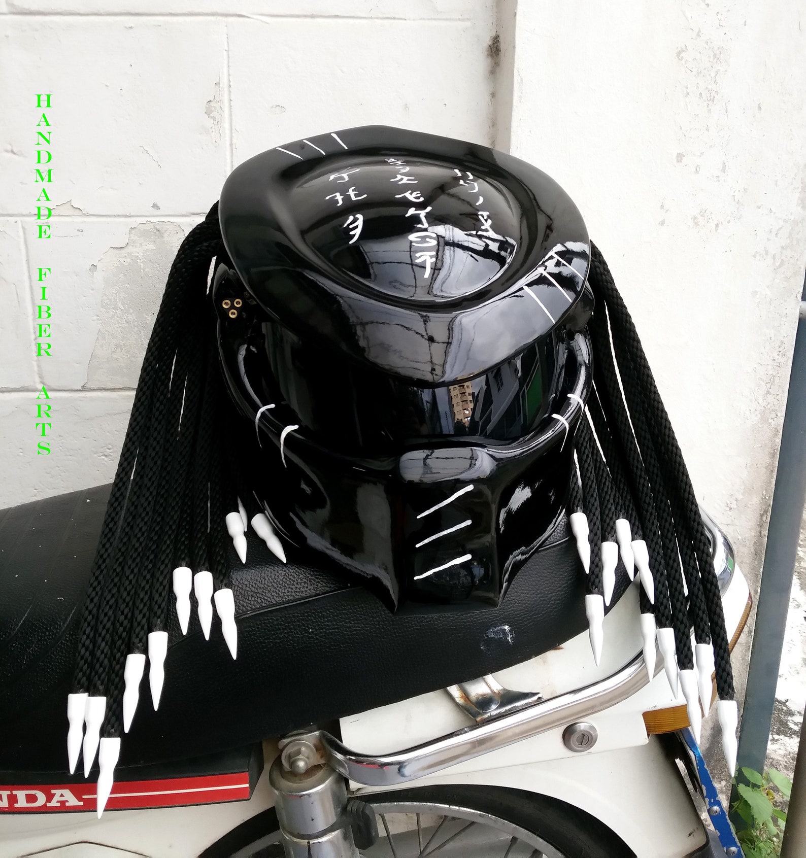 Schwarzer Custom Predator Motorradhelm | Etsy