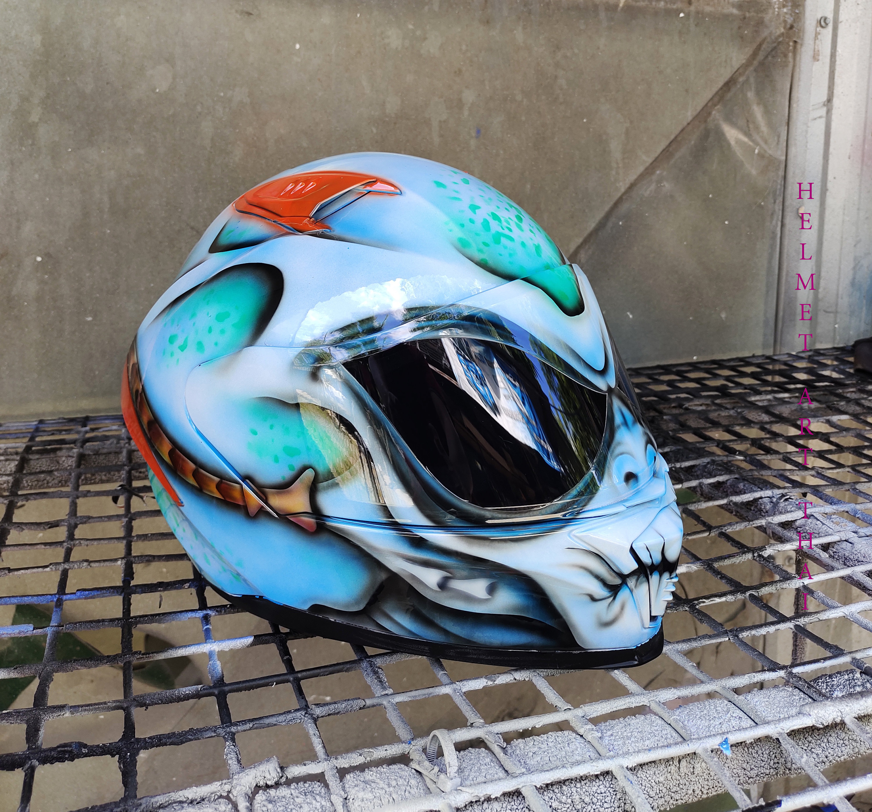 Alien Motorcycle Helmets