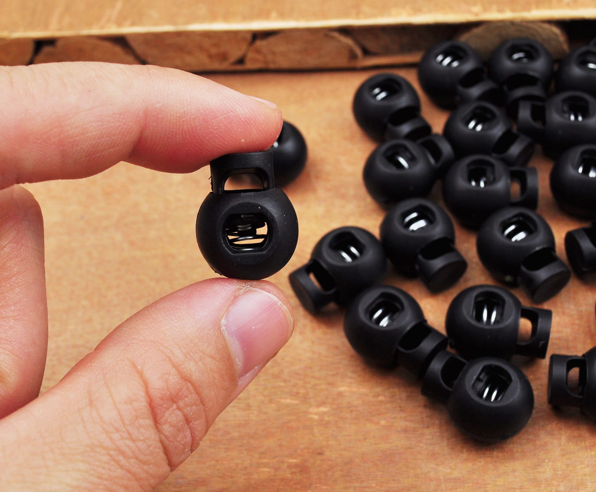 10-100pc Plastic Single Hole Round Cordlock,toggles Stopper,15mm ...