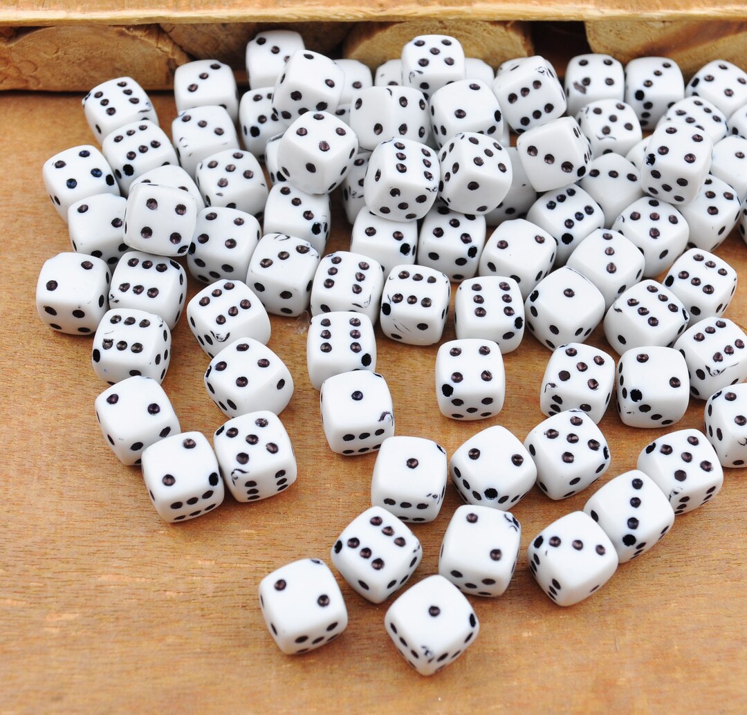 200pcs Dice Beads, Dice Diagonal Hole Plastic Dice Beads, 8mm White ...