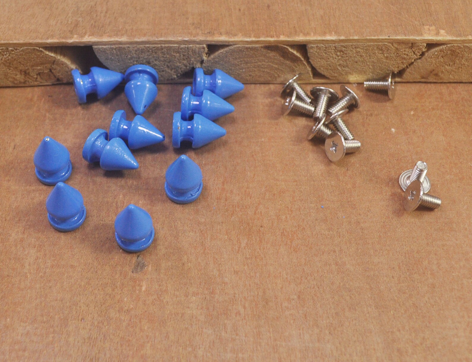 50pcs 8x12mm Light Blue Spikes and Studs for Leather Clothing ...