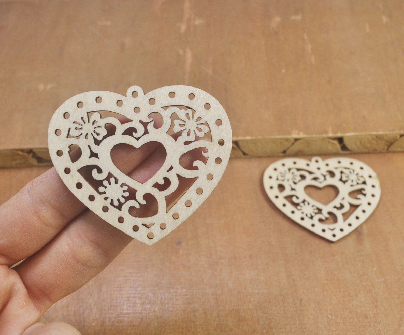 10pcs Heart Wood Pendantsunfinished Natural Wooden Filigree - Etsy