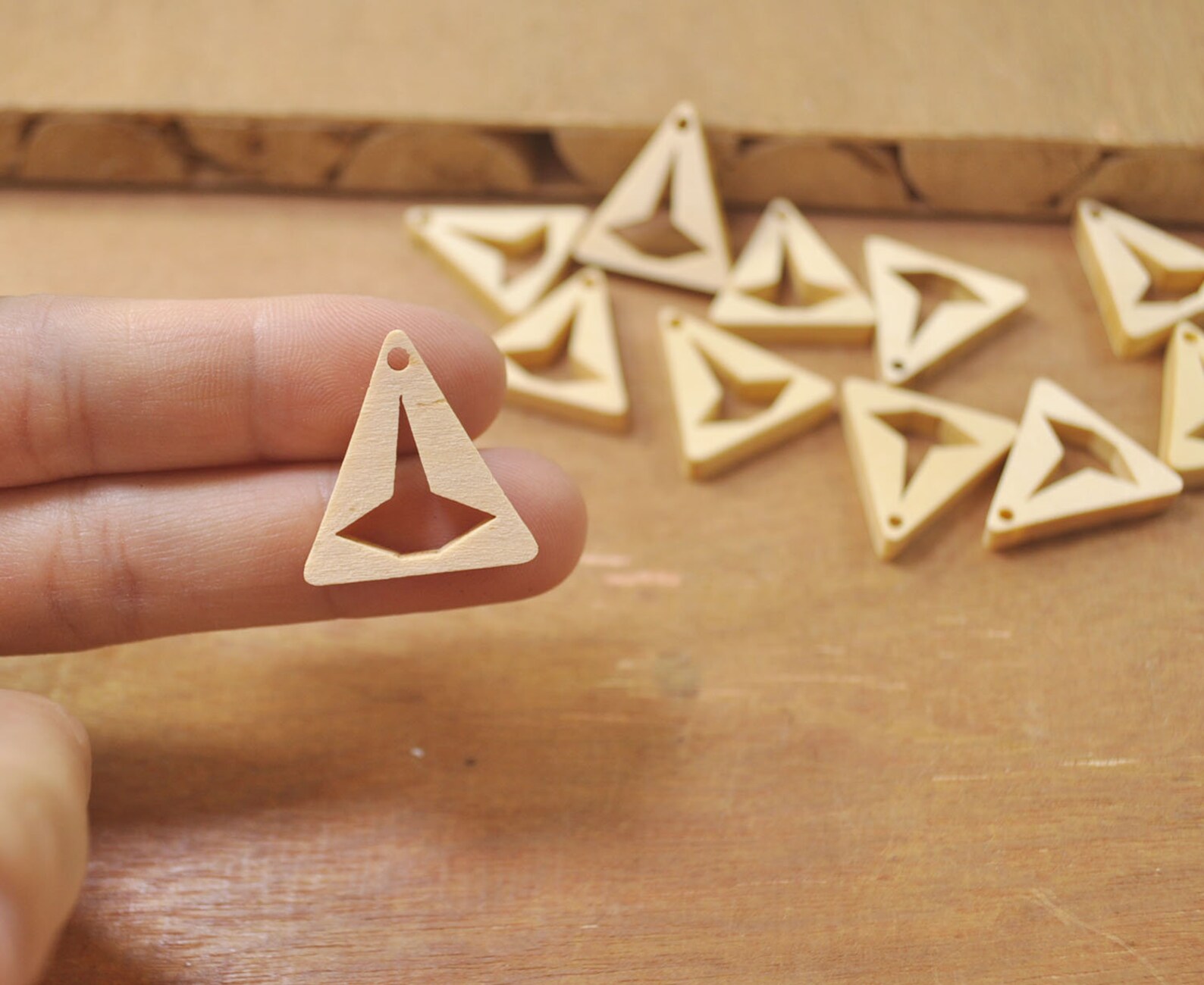30 Wood Triangle Pendants,wooden Triangle Beads,triangle for Earrings ...