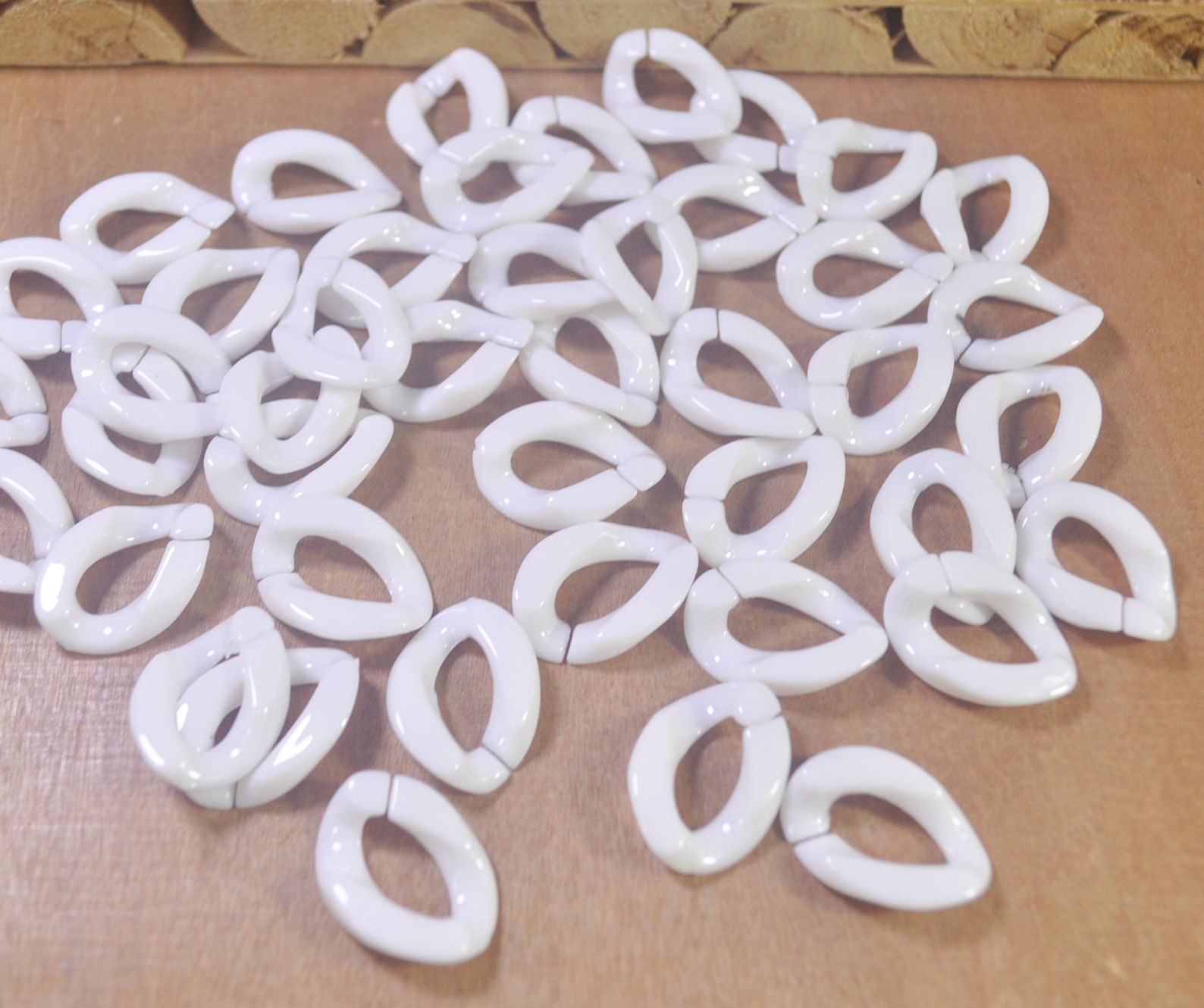 High Quality Black and White Plastic Chain27.5 Chunky Chain - Etsy