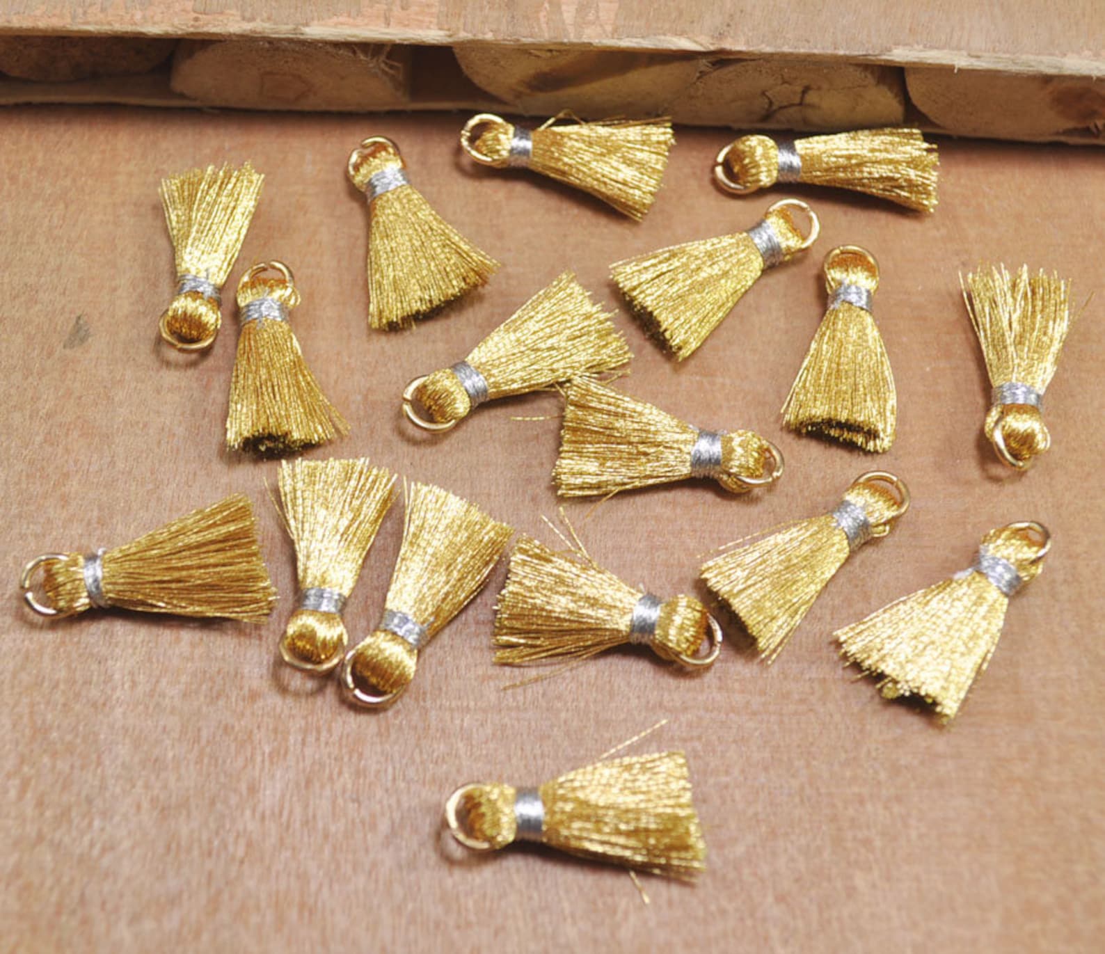 50pcs 0.9" of Mini Tassels DIY Craft Supplies,jewelry Tassels,gold ...