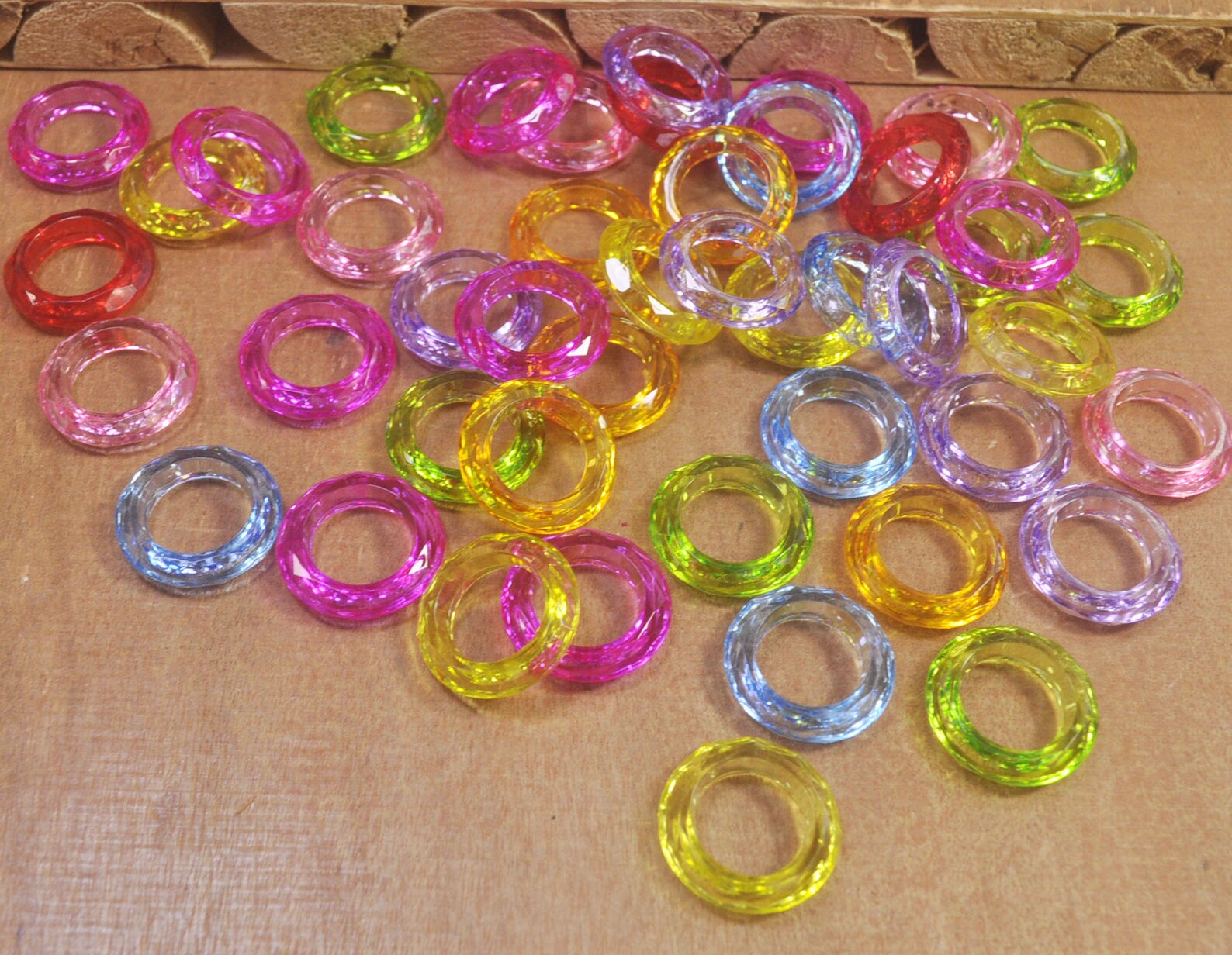 Acrylic Circle Pendants,50pcs Transparent Acrylic Rings,mixed Color ...