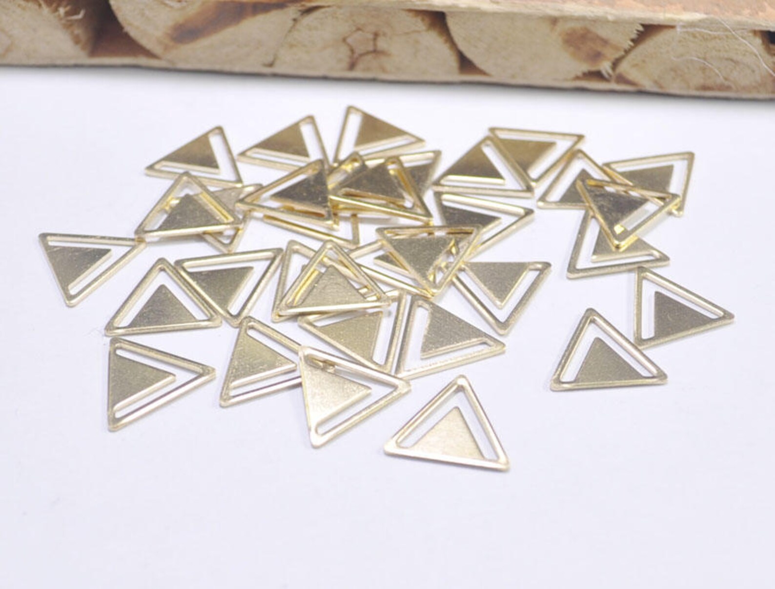 50pcs Raw Brass Triangle Pendanttriangle Charm15mm - Etsy