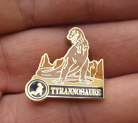 Tyrannosaurus pin Dinosaur dinosaur pin dinosaur badge | Etsy