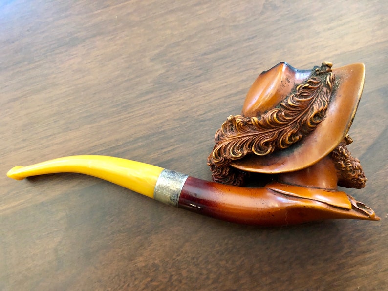 Highly Detailed Hand-carved Viennese Meerschaum Cavalier Pipe With Link ...