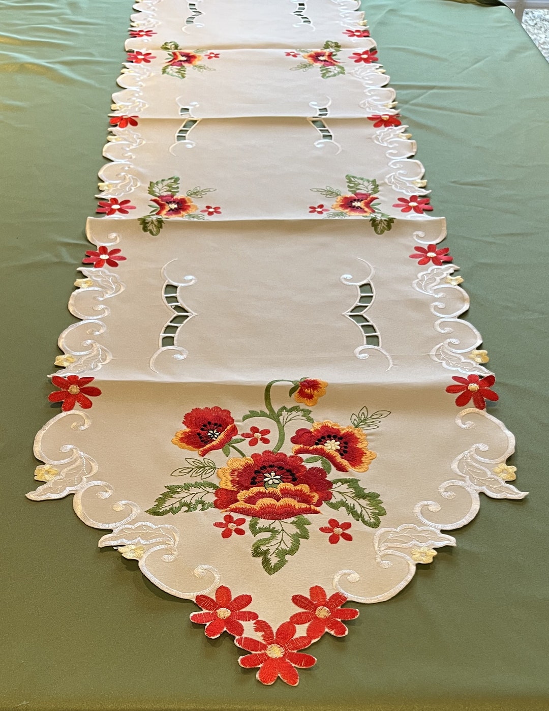 Green Gold & Red Poppy Embroidery Sharp Pointed Table Runner Scalloped ...