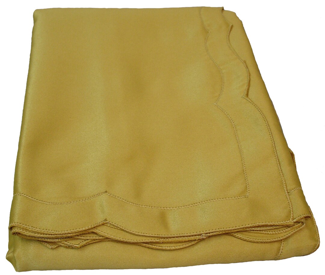 Plain OBLONG Gold Scalloped Edge Tablecloth Table Cloth Kitchen Dining ...