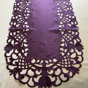 Deep Purple Floral Embroidery Short Oval Table Runner Cutwork Scalloped Edge Kitchen Dining ...