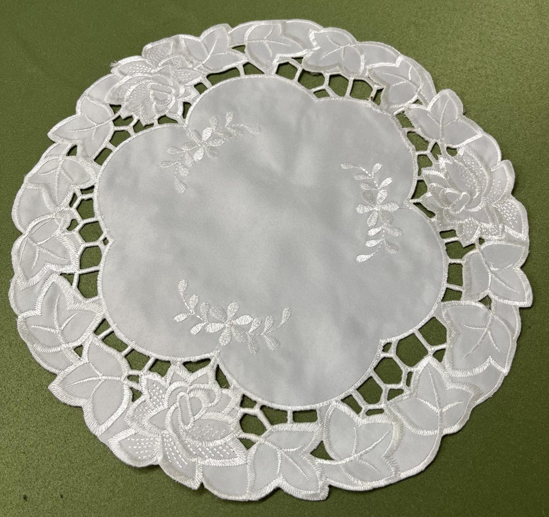 White Floral Embroidered Cutwork Doily Round Circular Vase Ornament ...