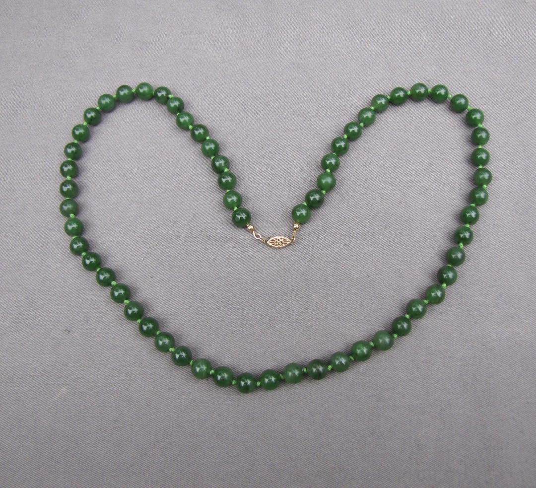 Vintage Natural Green Nephrite Jade Necklace With 14k Gold Clasp - Etsy