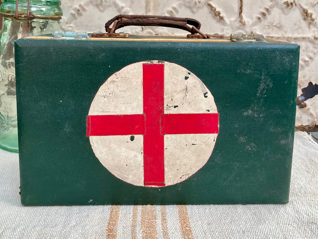Old First Aid Box, Red Cross, Medic Suitcase, Army Medical Kit Bag ...