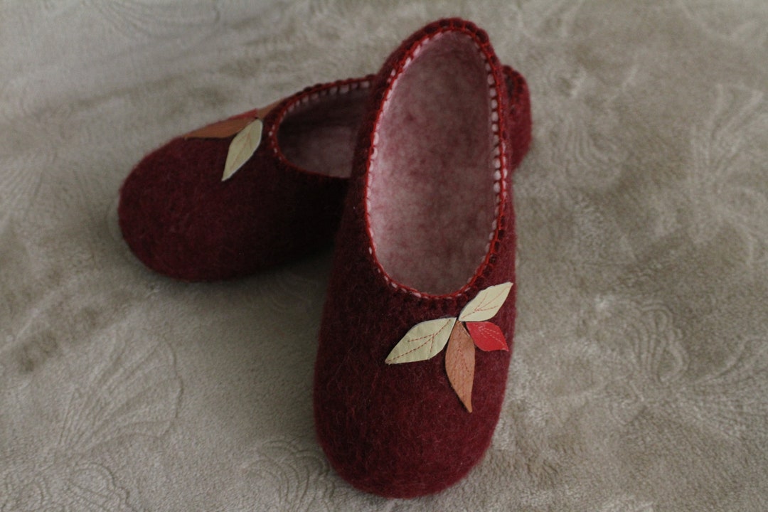 Woolen Women Slippers. Natural Wool. Indoor Slippers. Gift Idea. Eco ...