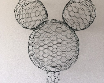 Mickey or Minnie Topiary Frame | Etsy
