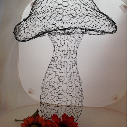 Scottie Topiary Frame - Etsy