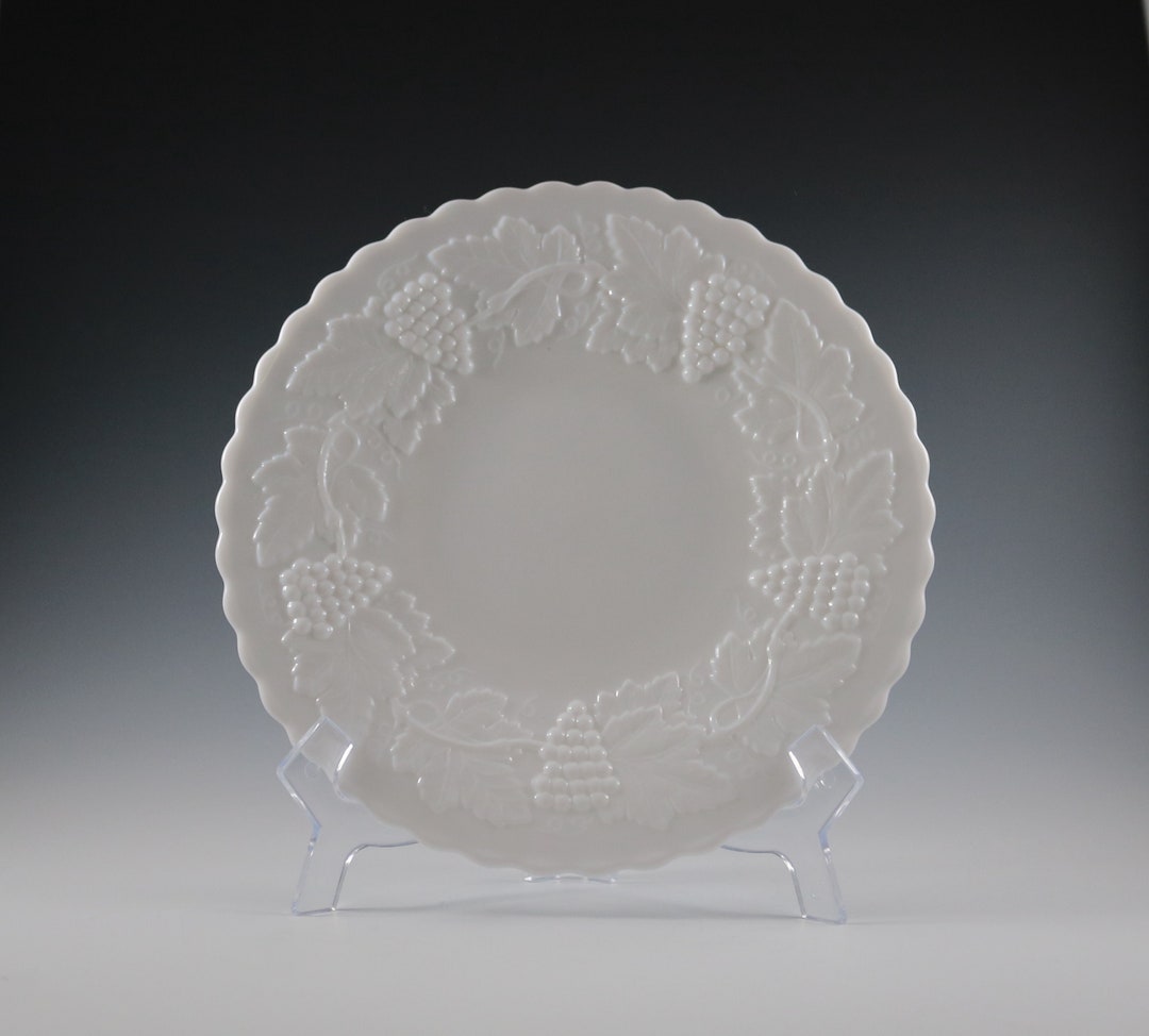 Vintage Imperial Glass Handmade Milk Glass Vintage Grape Pattern 8 1/2 ...