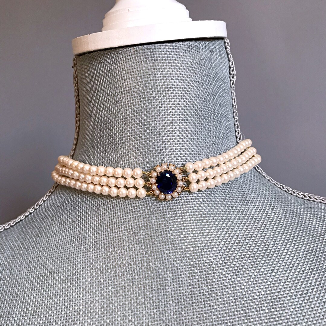LOTUS Vintage Shell Pearl Choker With Blue Stone Pendant, Pearl Choker ...