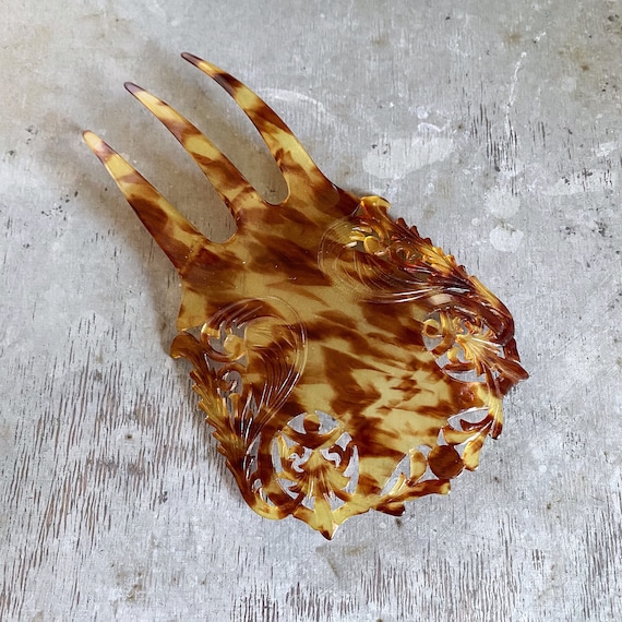 Beautiful vintage faux tortoiseshell hair comb with s… - Gem