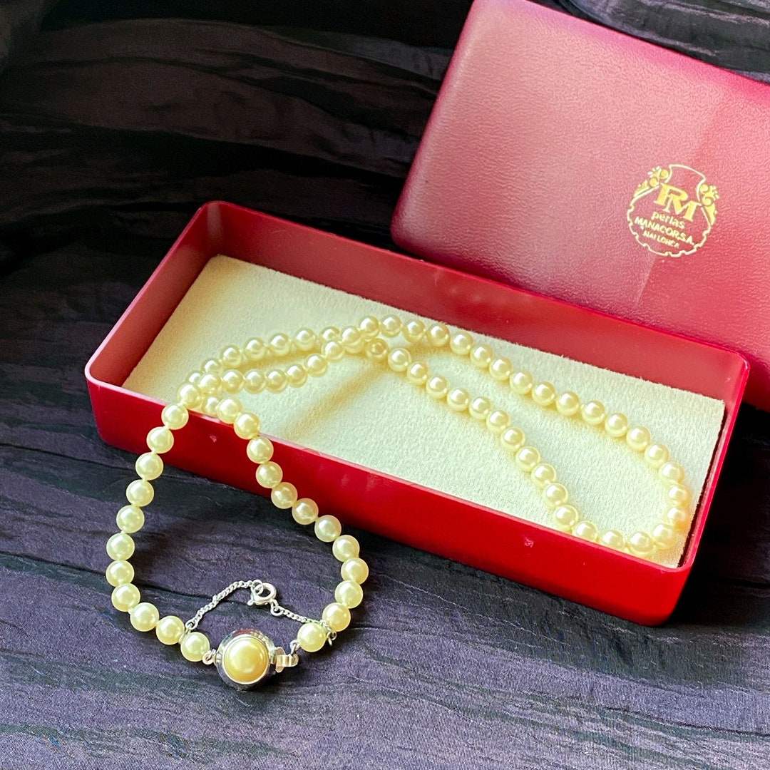 MALLORCA Perlas Manacor Single Strand Pearls With Box, Spanish ...