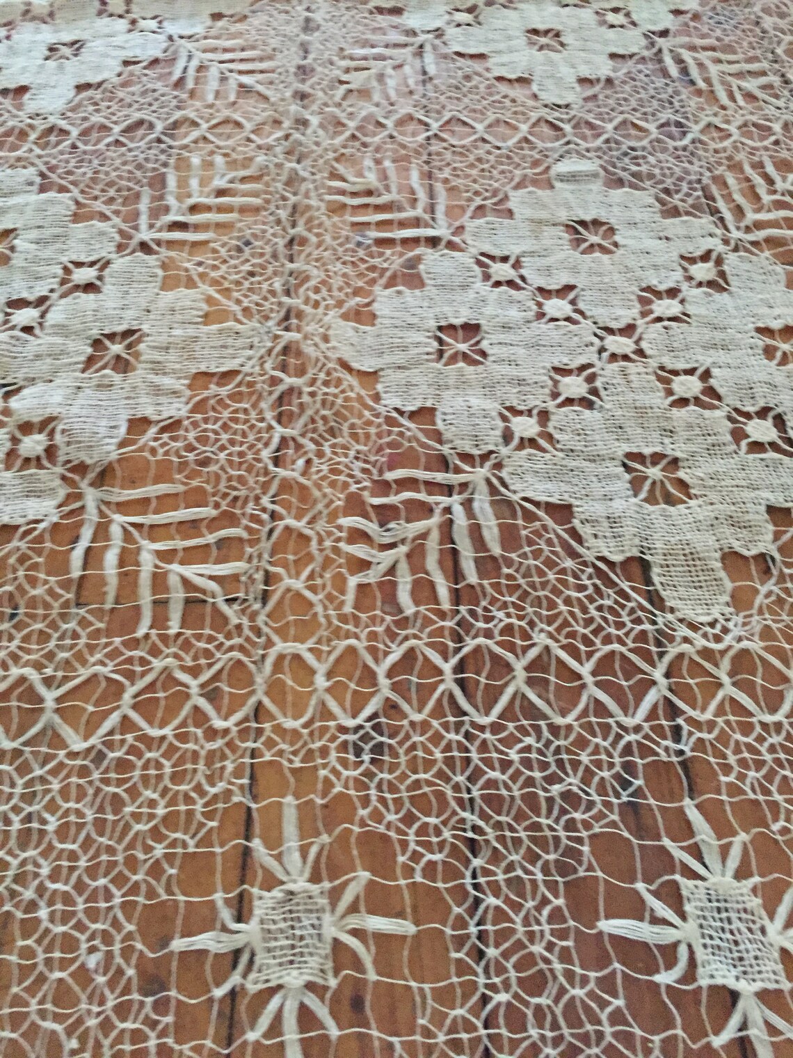 Classic Italian Hand-knotted Filet Lace From Sicily. | Etsy