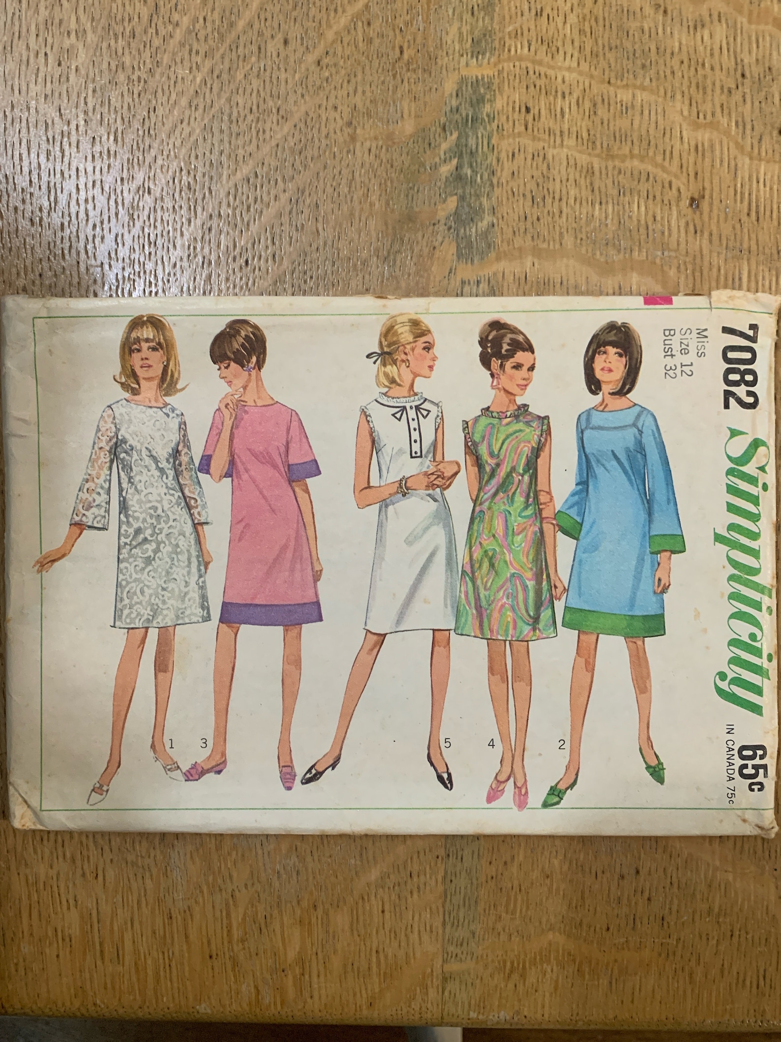 1967 Simplicity Pattern 7082 Dress Pattern Size 12 - Etsy