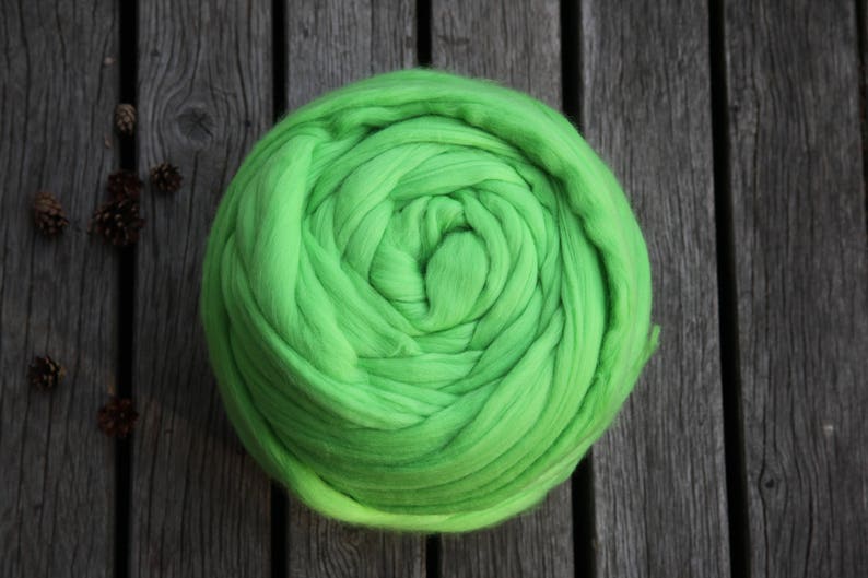 Chunky Merino Wool Roving. Arm Knitting. Merino Giant Yarn. | Etsy