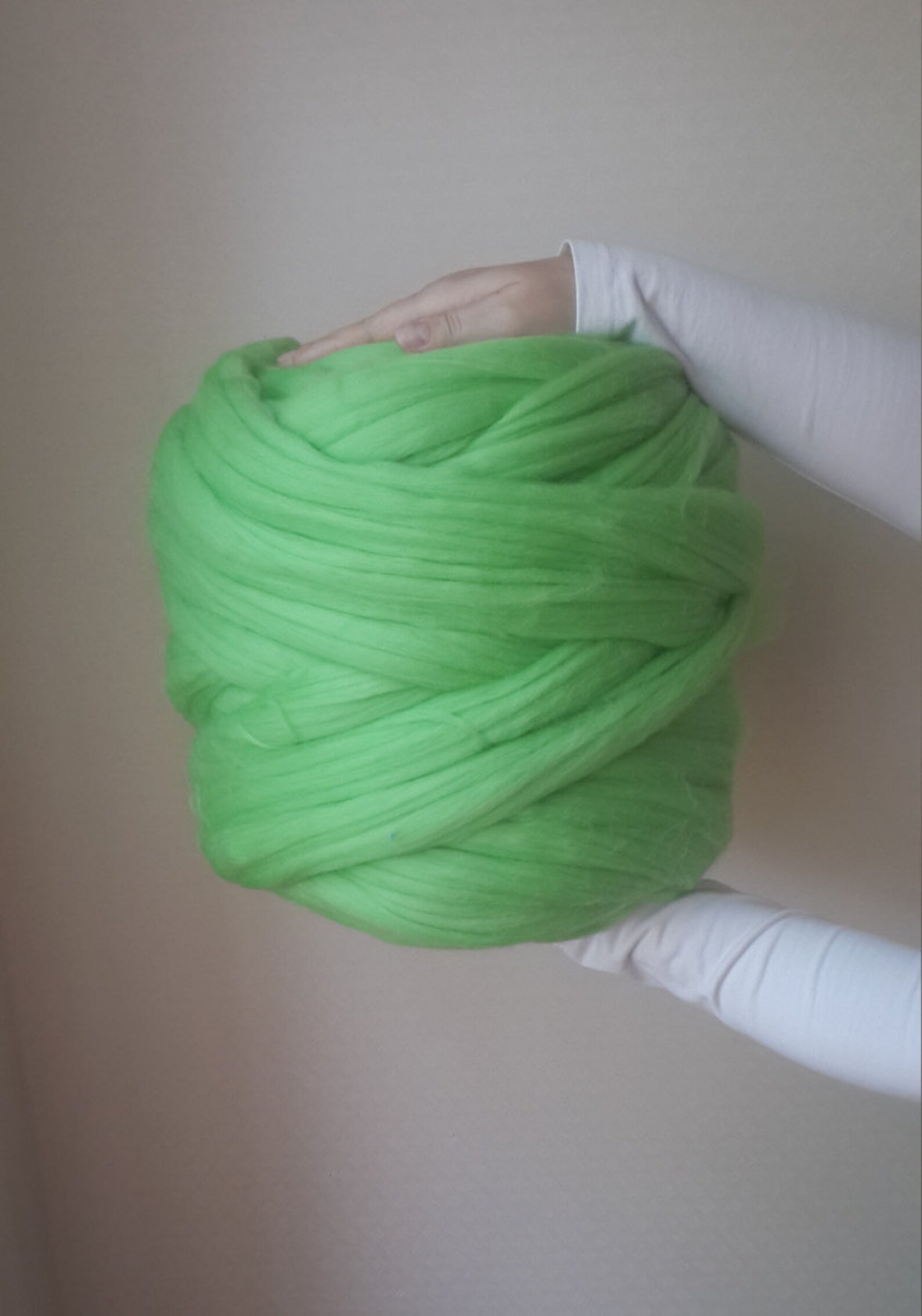 Chunky Merino Wool Roving. Arm Knitting. Merino Giant Yarn. | Etsy