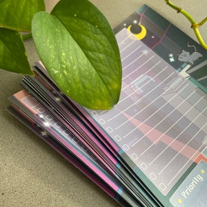 City Scape - Note Paper- Cat - to Do List, Cat Memo, Moon Memo ...