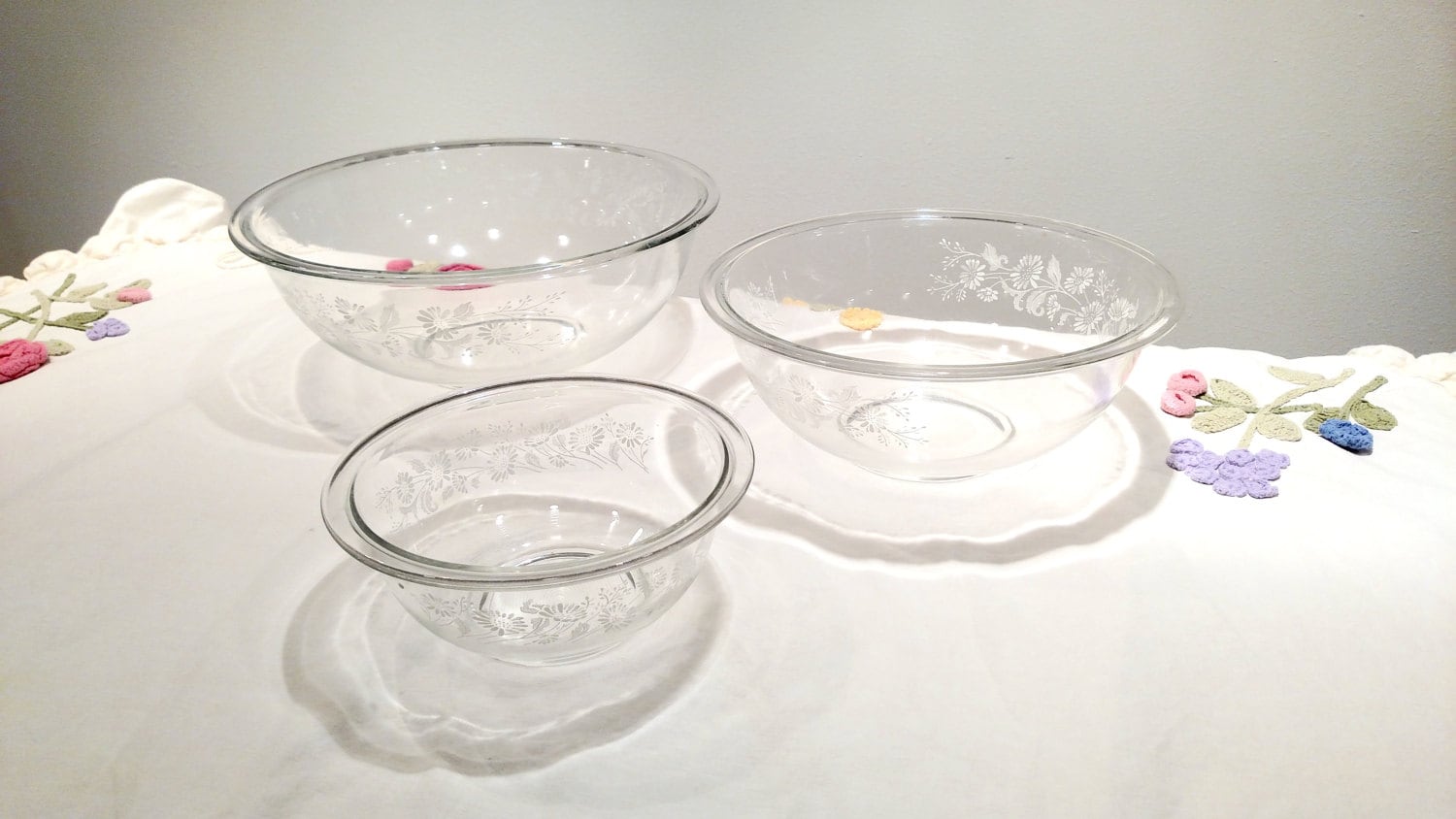 Vintage Pyrex Clear Bowl Colonial White Lace White Floral | Etsy