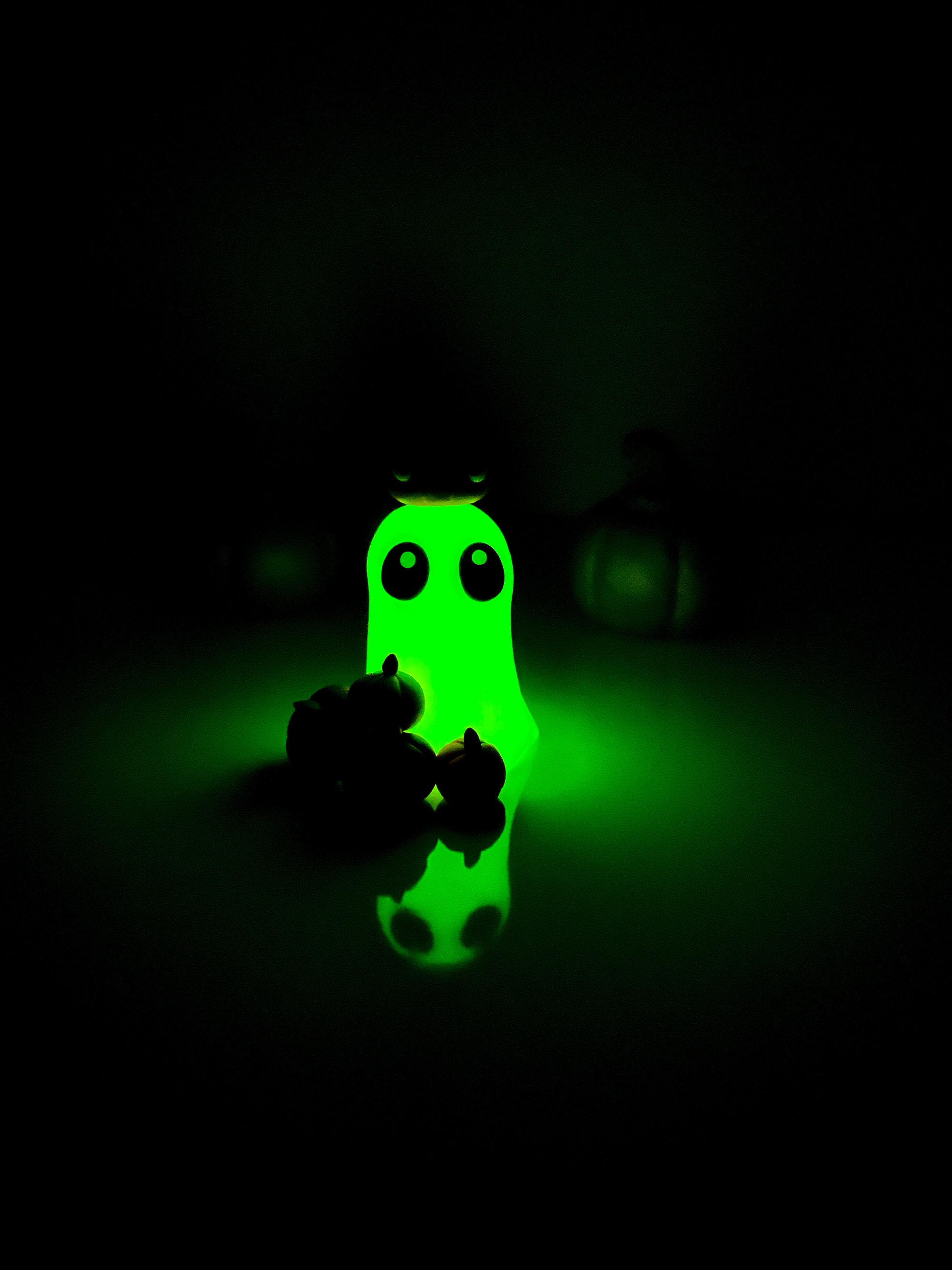 Spooky Halloween Ghost Figurine, Glow in the Dark Desk Buddy and Shelf ...