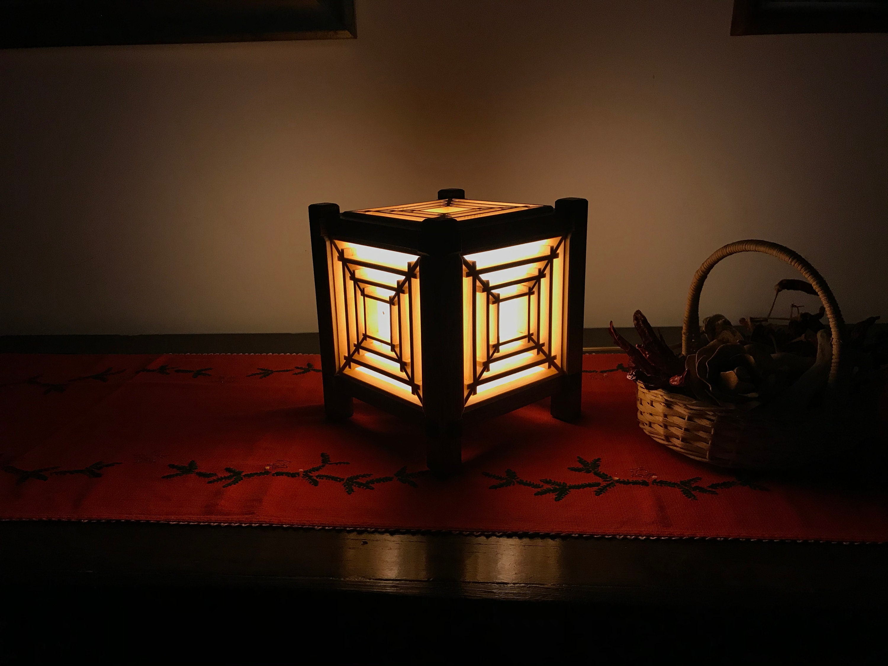 Kumiko Style Wooden and Rice Paper Lamp. - Etsy Sweden