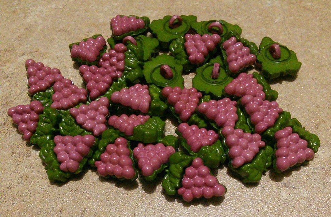 18mm, 20 Buttons Rausin, Bunch of Grapes, Vintage, 1980s, GR04 - Etsy