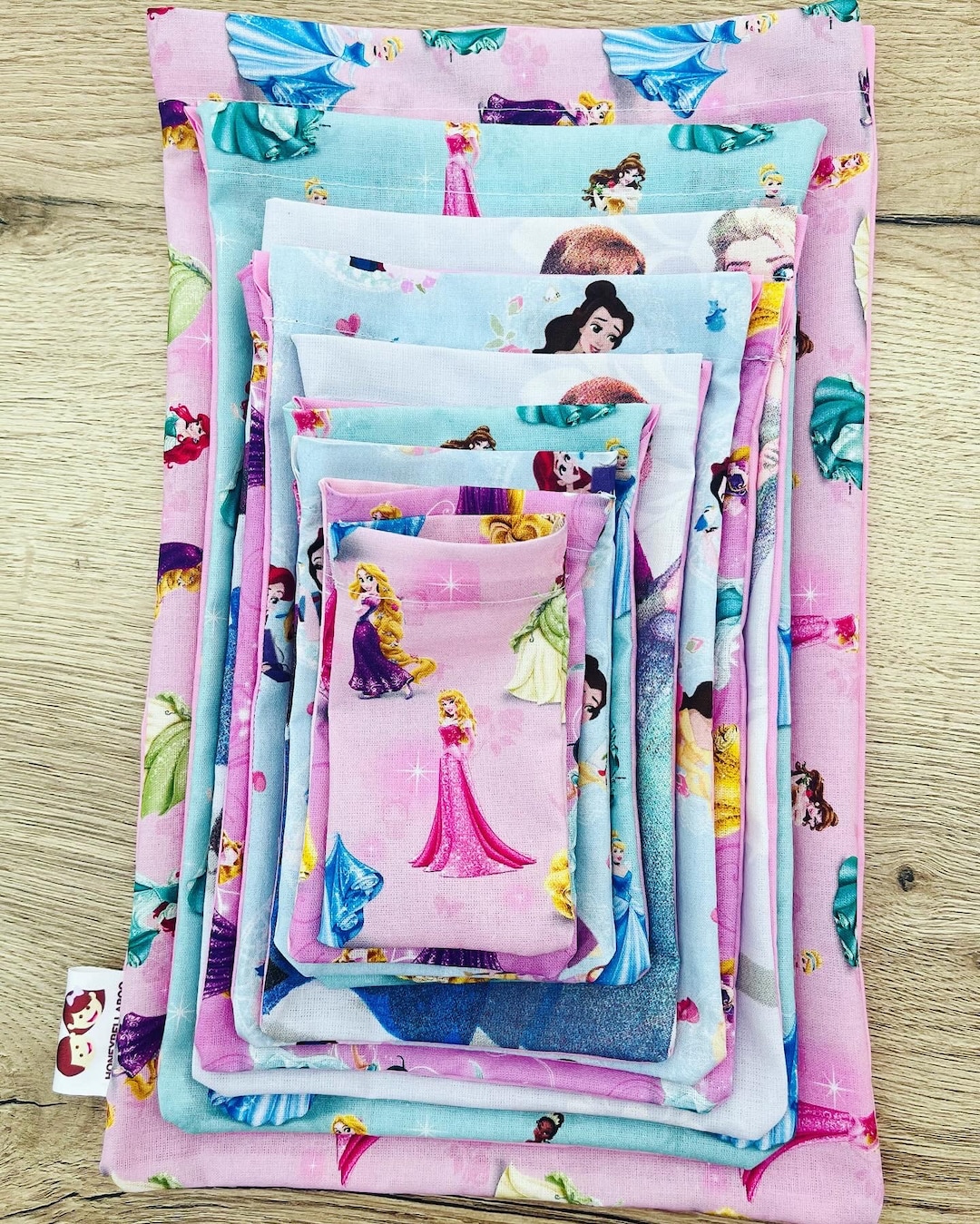 Princess & Frozen Reusable Pass the Parcel Party Game - Etsy UK