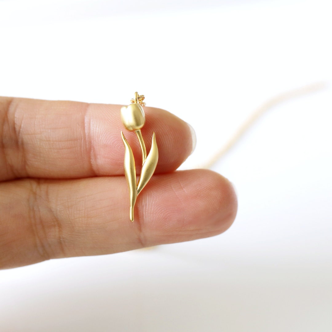 Dainty Gold Tulip Charm Necklace, Tulip Necklace, Flower Necklace ...