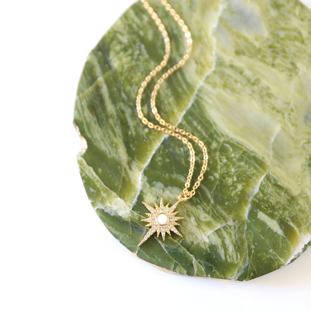 Opal North Star Necklace: Gold Celestial Charm - Etsy Denmark