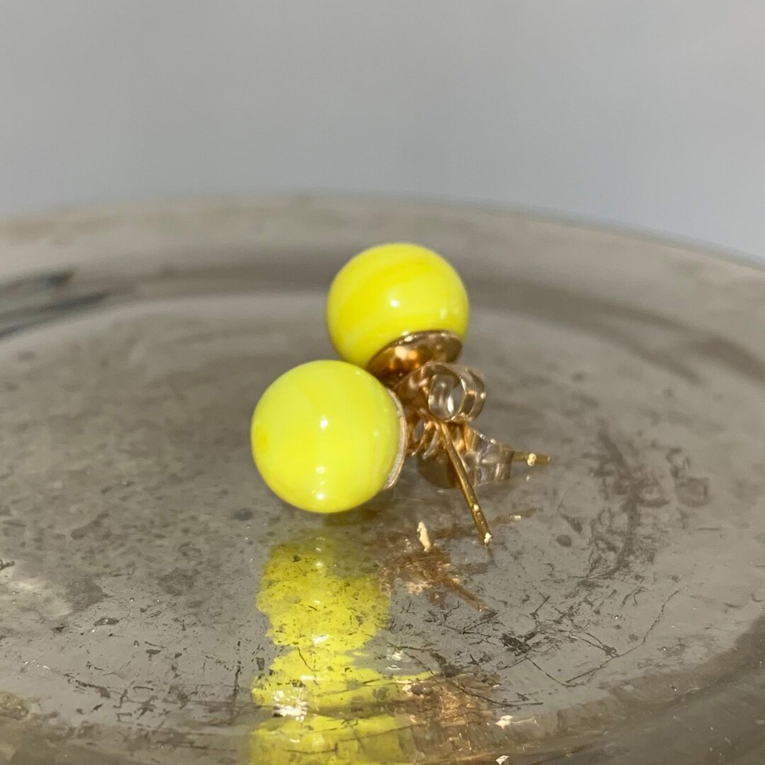 Diana Ingram Yellow Murano Glass Sphere Stud Earrings on Gold Surgical ...