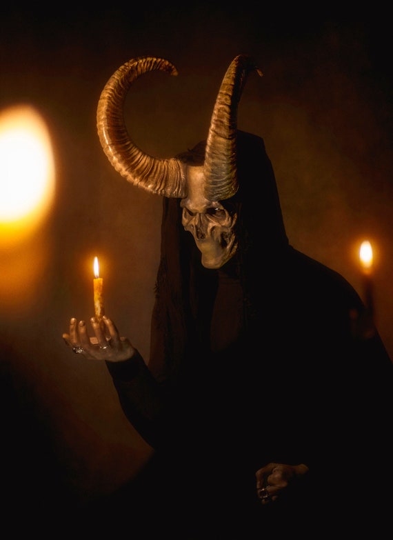 Mouthless God