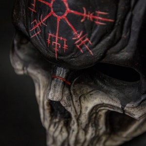 Vegvisir - Skull Mask - Etsy