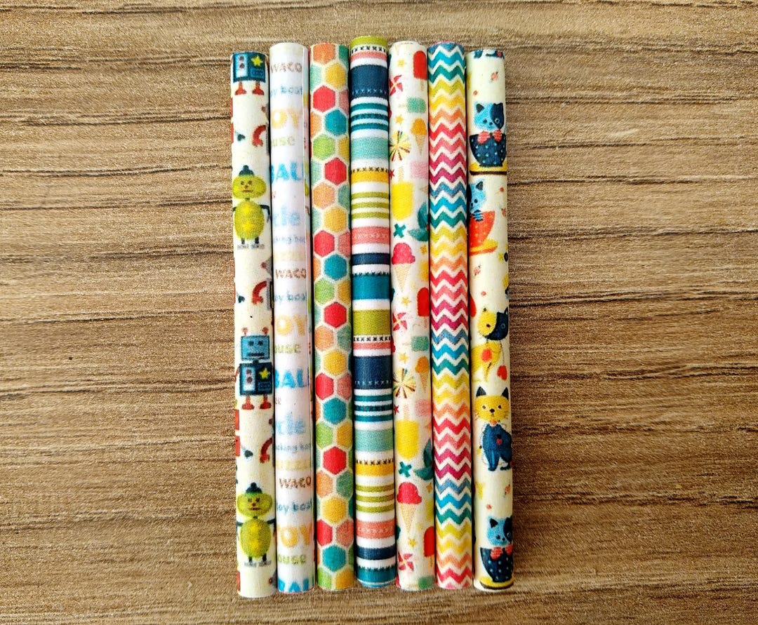 Miniature Wrapping Paper 1:12 Set of 7 Pieces, Dollhouse Wrapping Paper ...