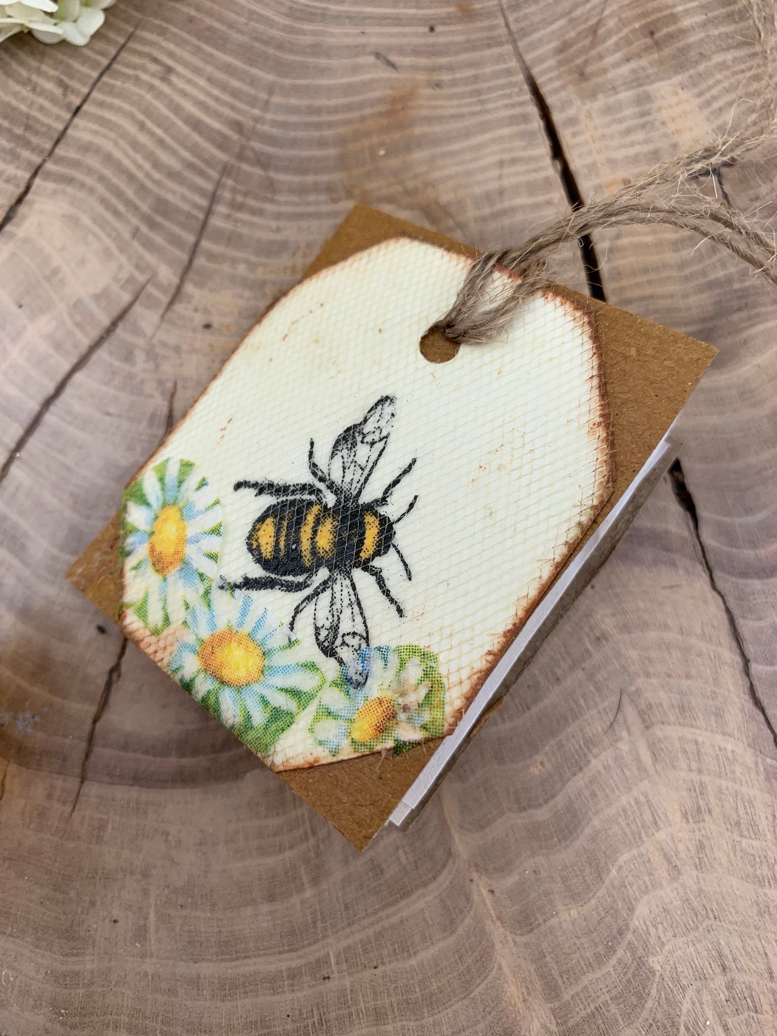 6 Piece Bumble Bee Themed Tags/ Accessories. Scrapbooking - Etsy UK