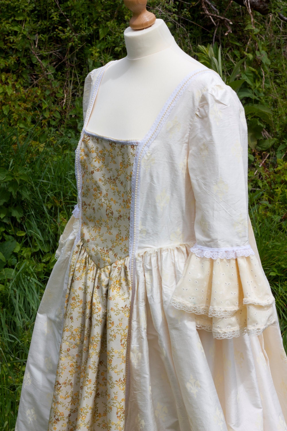 Beautiful Hand Made One of A Kind Ivory Raw Silk Georgian - Etsy