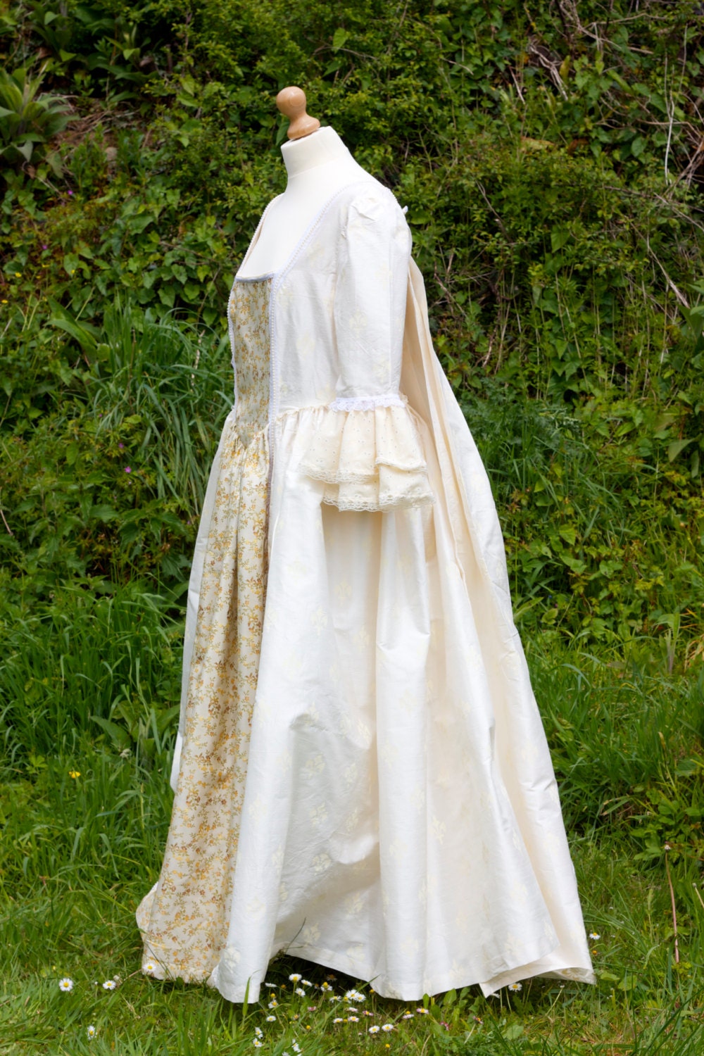 Beautiful Hand Made One of A Kind Ivory Raw Silk Georgian - Etsy