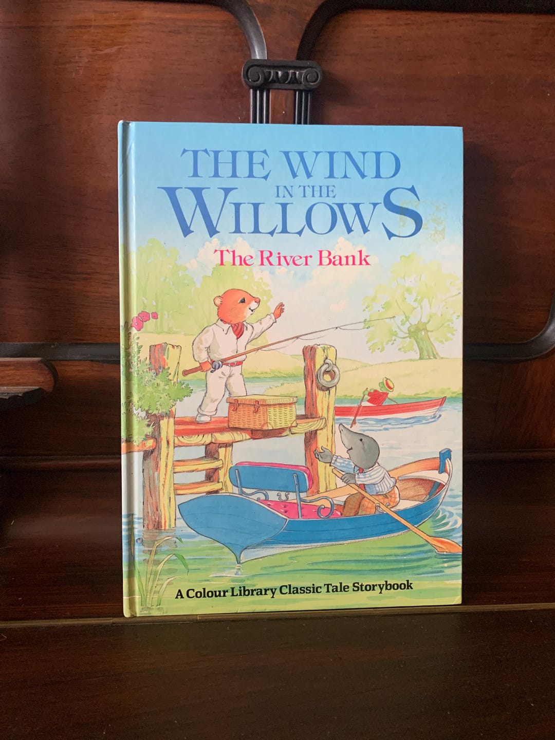 Vintage, 1990, the Wind in the Willows, the River Bank, Kenneth Grahame ...