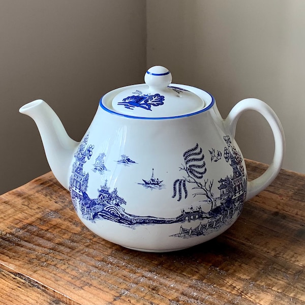 Blue Willow Teapot - Etsy