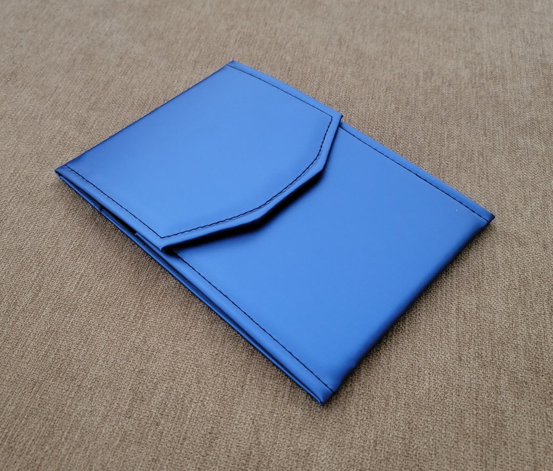 Blue Leatherette Pearl Necklace Folder Jewelry Gift Organizer Case ...