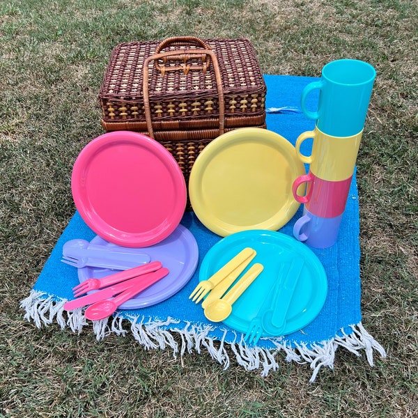 Plastic Picnic Set - Etsy